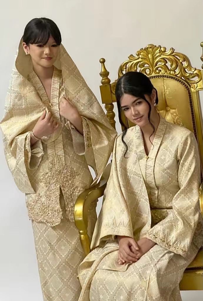 Kongsi Foto Berbaju Songket, Anak Perempuan Que Haidar Raih Pujian ...